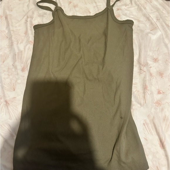 Tops | 4 Various Women Tank Tops Medium | Poshmark